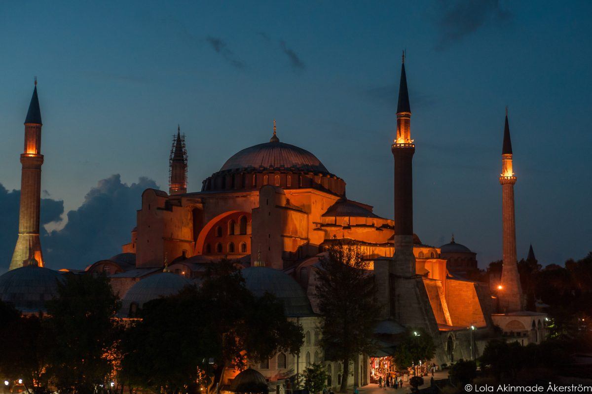 Photos: Istanbul in low light - Lola Akinmade